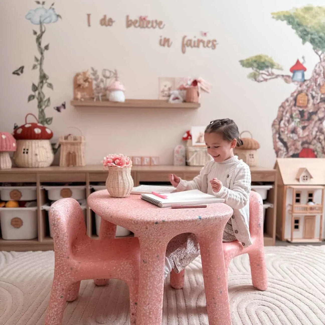 Confetti Kids Table and Chairs – Jellybean Interiors